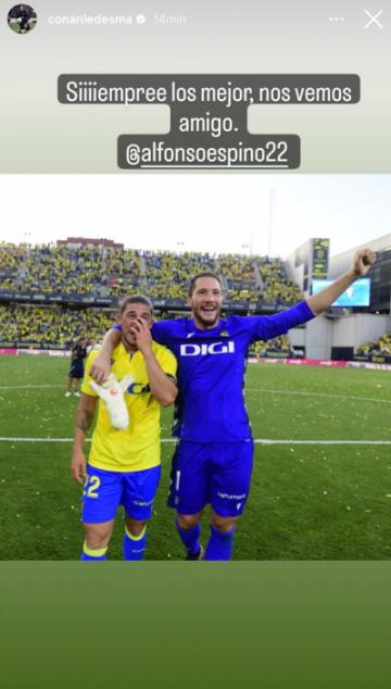 Espino recibe el cariño de Juan Cala, Akapo, Ledesma, Ocampo...