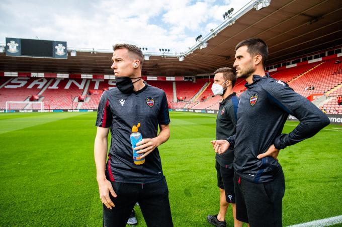 La lesión de Postigo incrementa las dudas en defensa