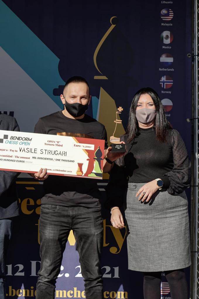 Victoria de los hindúes Srijit Paul y Vignesh en el ’Benidorm Chess Open’