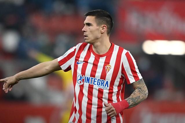 Djuka, el viaje de su agente y los últimos flecos para su renovación