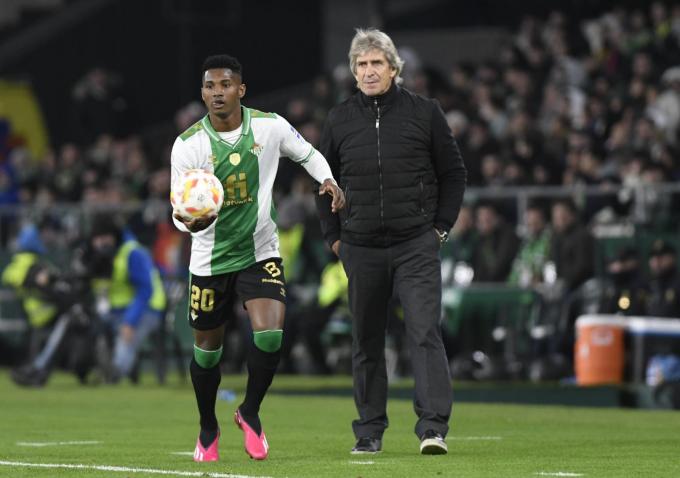 Abner Vinicius debuta con el Betis frente a Osasuna