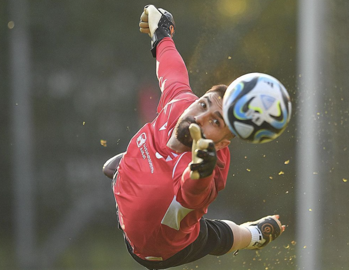 Mamardashvili se van con Georgia y la Premier League espera