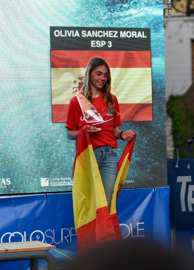 Olivia Sánchez tercera en los Campeonatos de Europa de vela