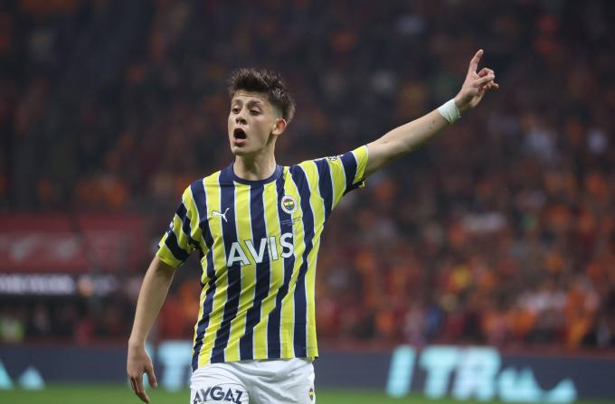 Arda Güler, el 'ahijado' de Özil de 18 años que tiene una cláusula ...