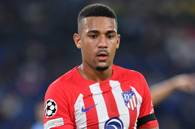 Samu Lino se asienta en el carril izquierdo del Atlético de Madrid