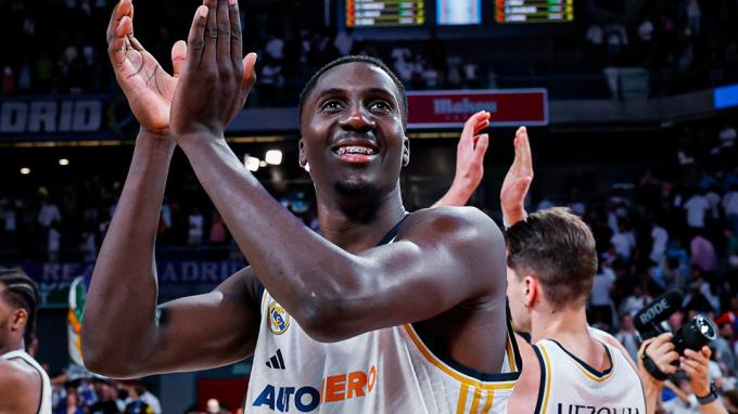 Ismaila Diagne, quién es y cómo juega la nueva perla de 16 años del ...