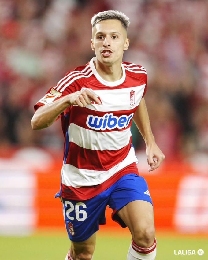 Bryan Zaragoza ya luce los colores del Bayern Munich