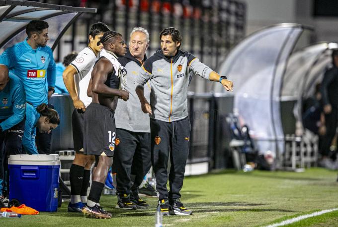 Declan Frith debuta con el Valencia CF dos meses después, una joya