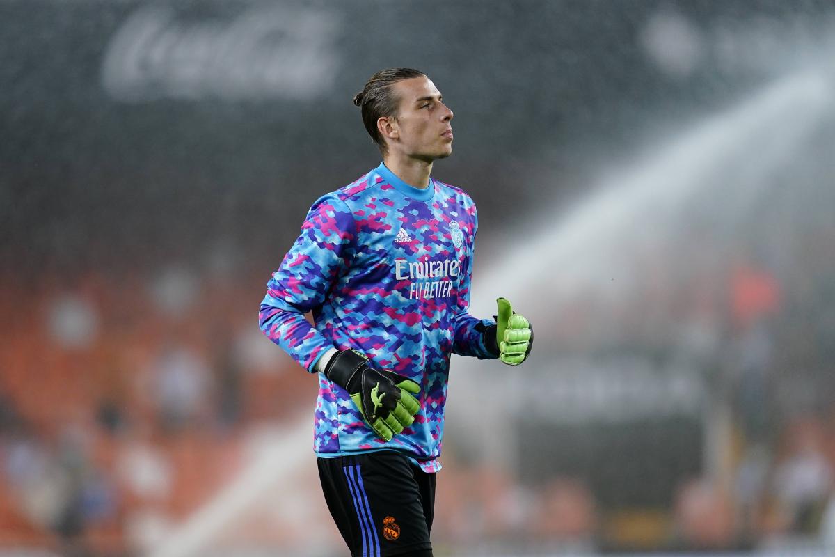 Andriy Lunin sigue aparte y el Real Madrid aplaza viaje a Londres