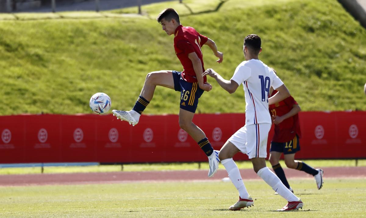 El zaragocista Lucas Terrer ha participado en la victoria de la sub 17