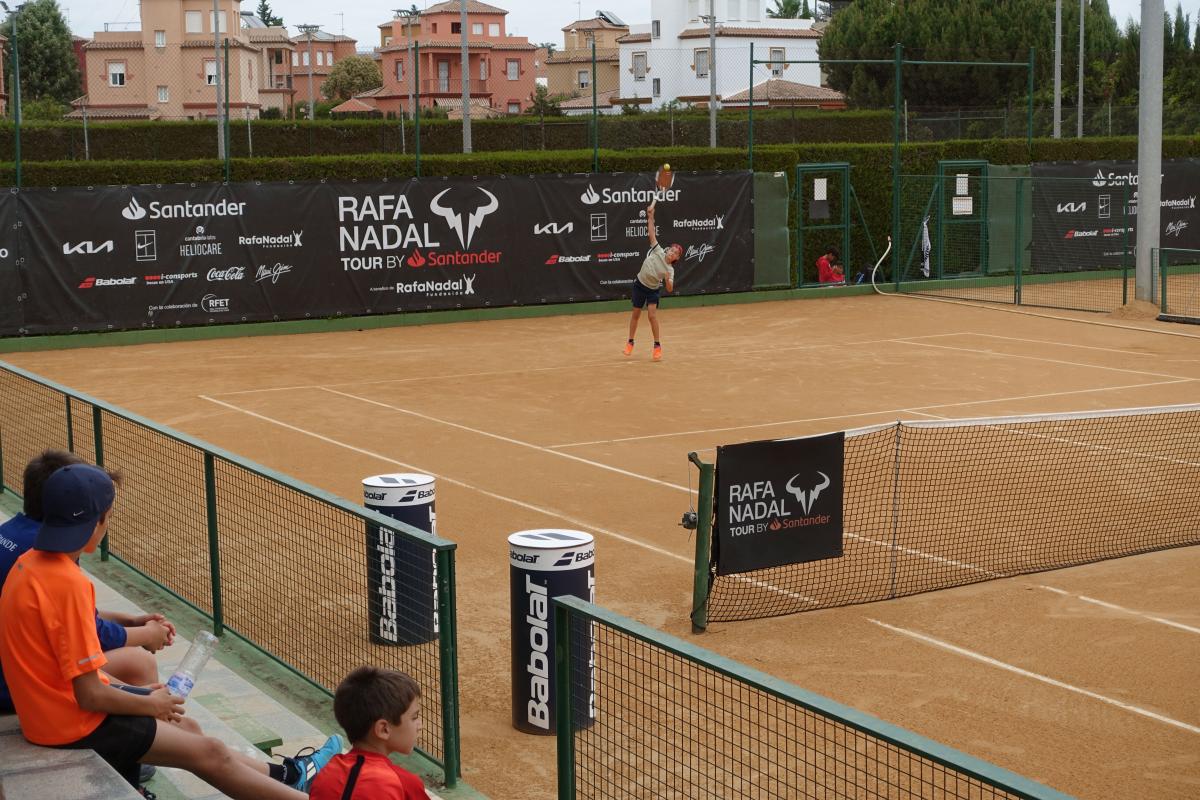 El Rafa Nadal Tour aterriza en el Club Español de Tenis con los mejores jugadores juveniles del ...
