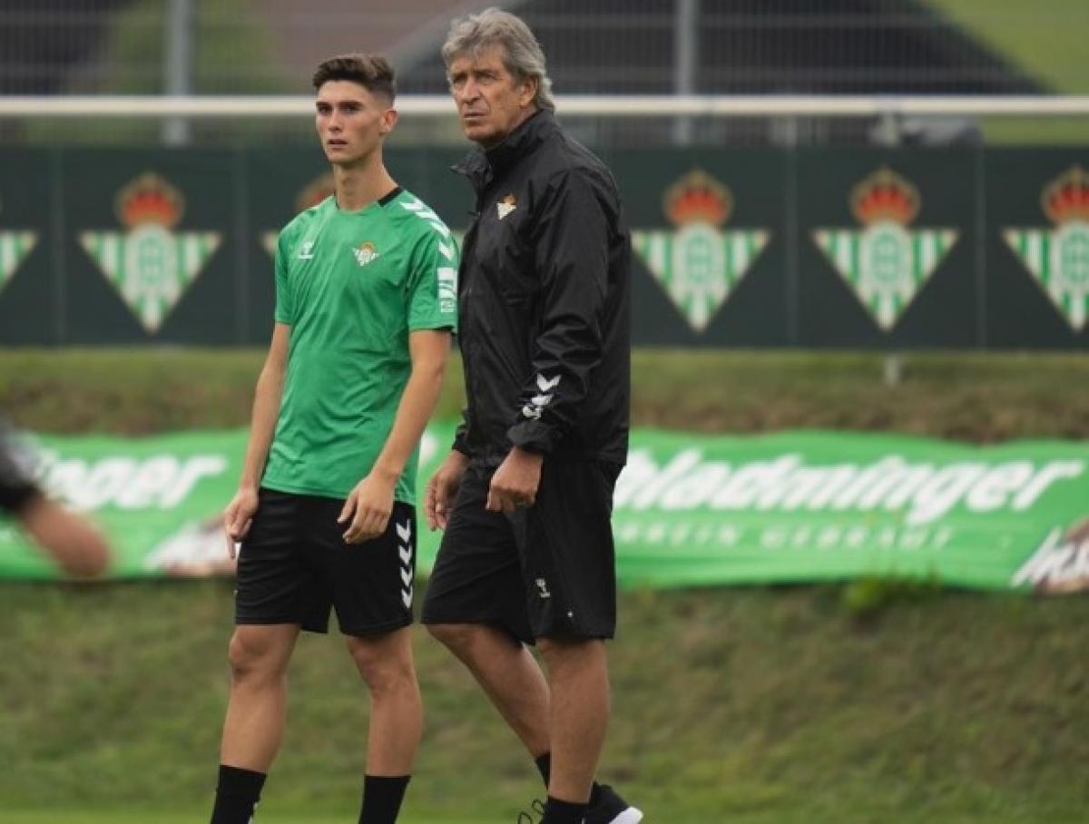 Perfil del Antonio José Marchena, canterano del Betis en Austria