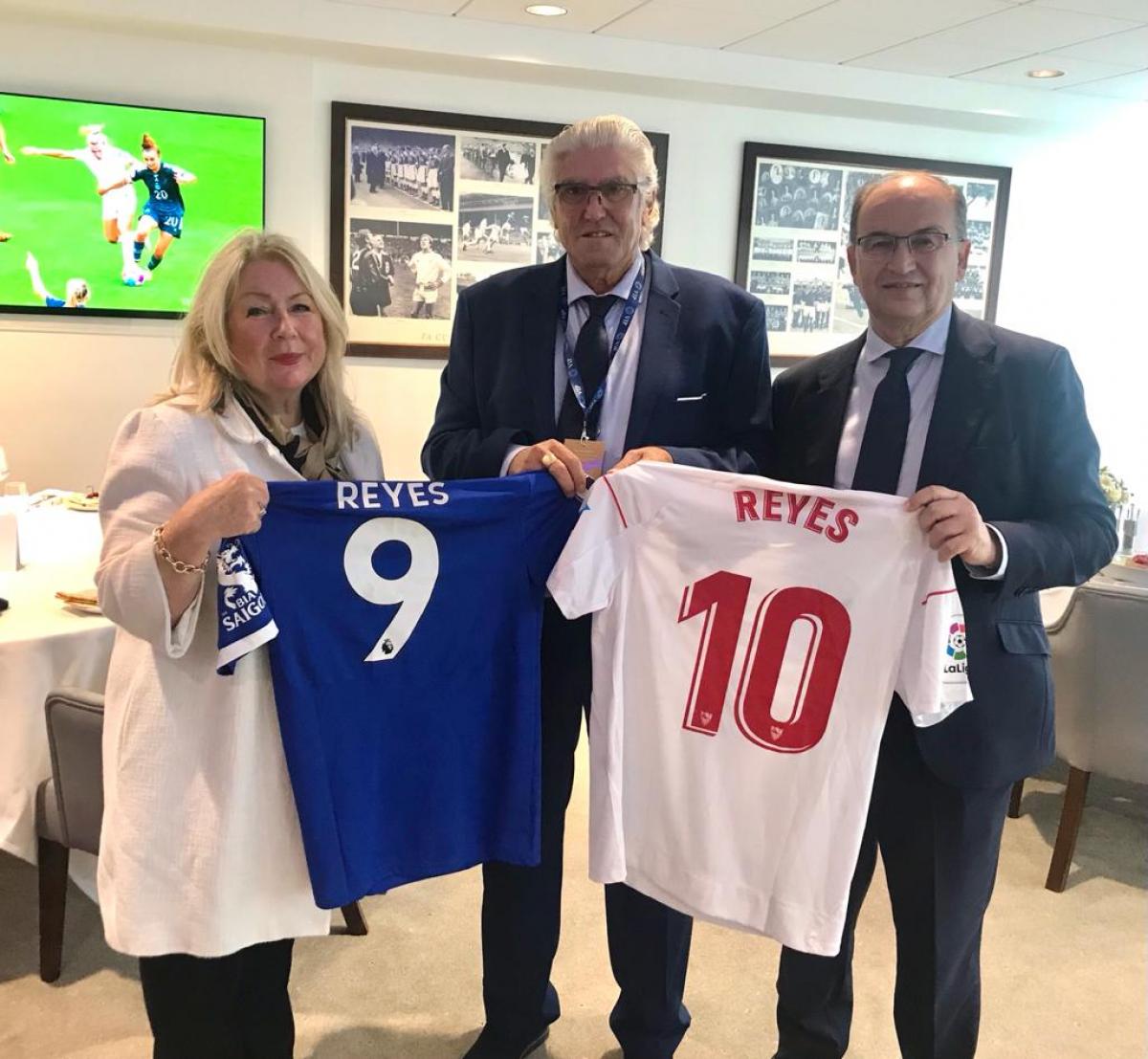 El detalle del Leicester con el padre de José Antonio Reyes