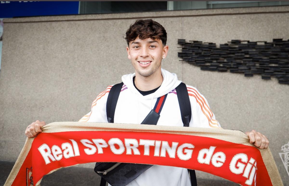 Jordán Carrillo, Fichaje del Sporting, llega a Asturias