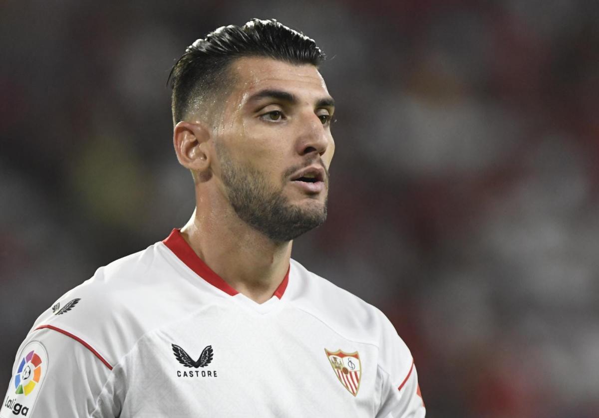 Rafa Mir hace autocrítica del momento del Sevilla FC