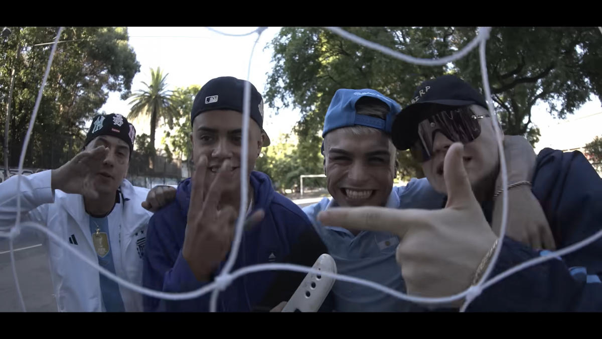 Bizarrap y Duki la rompen con '3 estrellas en el conjunto', la canción de la Argentina campeona