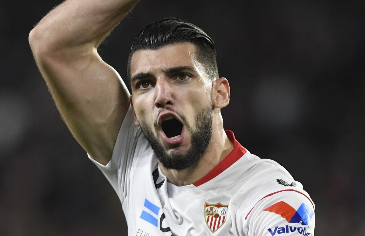 Rafa Mir esperará al jueves para dejar el Sevilla FC y viajar a ...