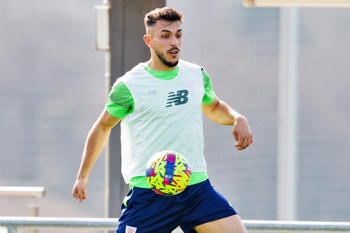 Aitor Paredes, los halagos al resto de centrales del Athletic y la ...