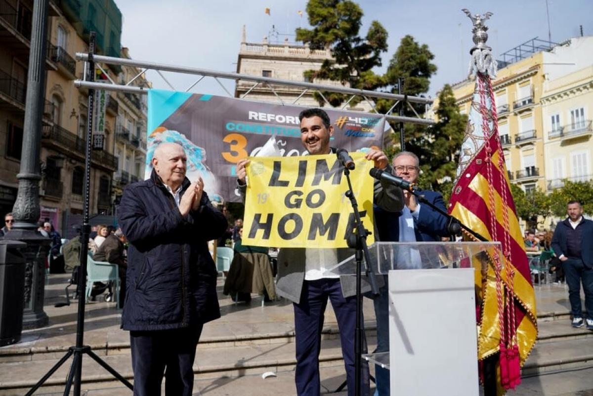 Libertad VCF lleva la protesta contra Peter Lim a la manifestación para ...