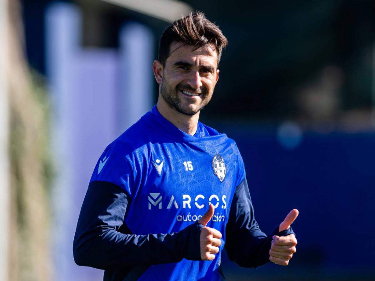 Postigo y Montiel vuelven al trabajo con el grupo