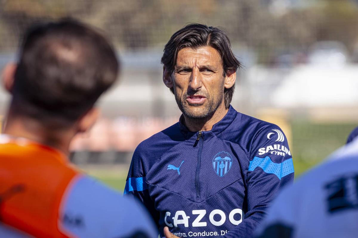 Miguel Ángel Angulo: "Ver a los chicos del VCF Mestalla en el primer ...