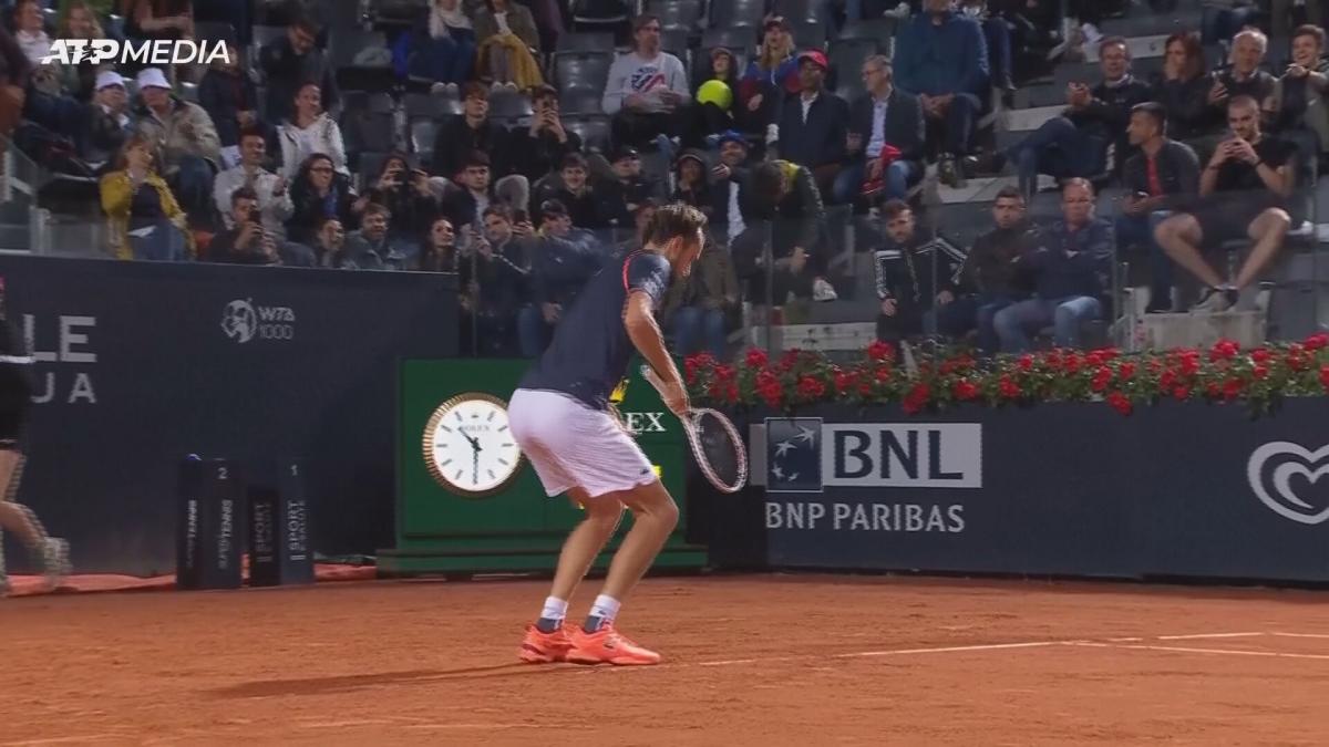 Daniil Medvedev y la explicación de su baile a Stefanos Tsitsipas