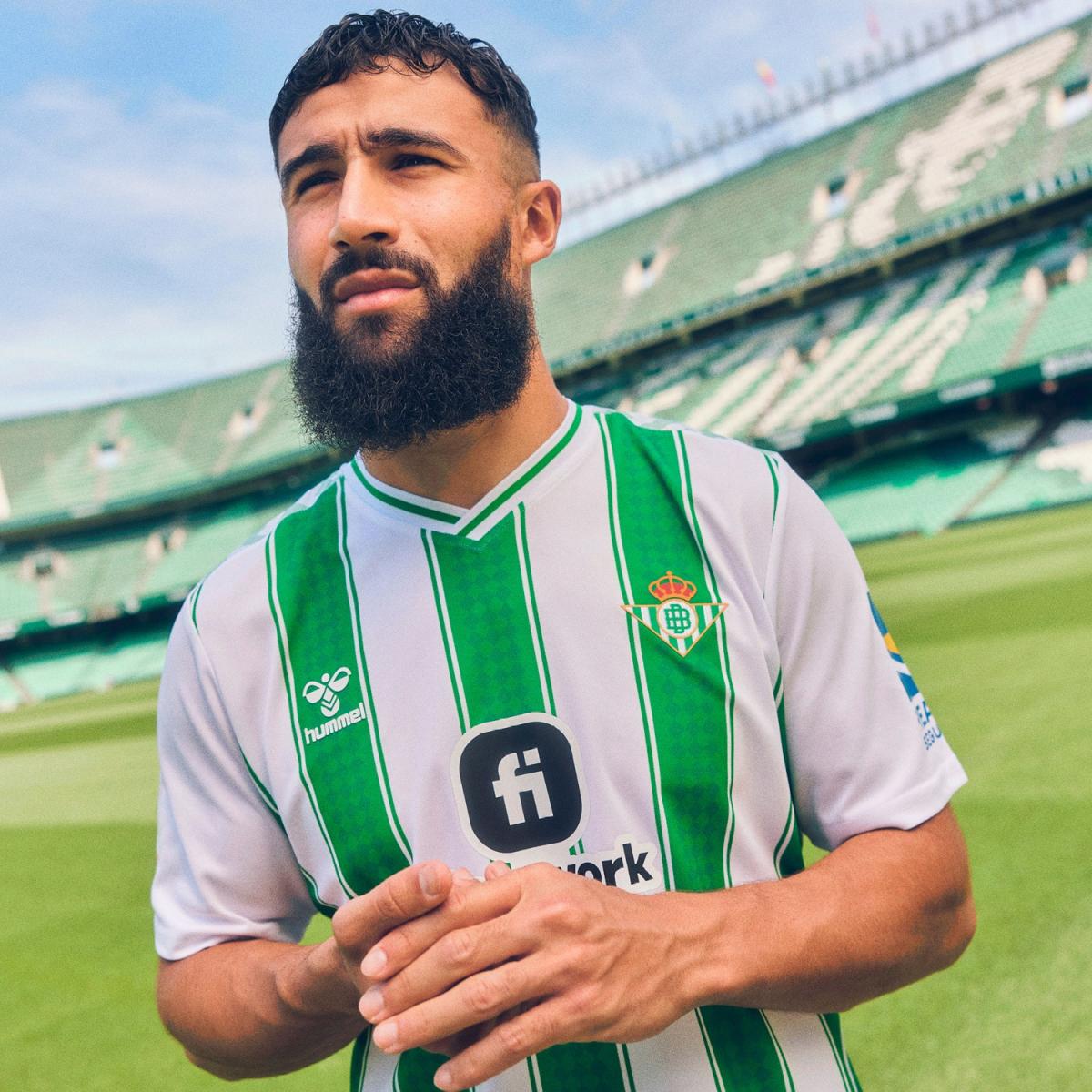 La sonrisa de Fekir y el nuevo balón de LaLiga: "¿Estáis listos?"