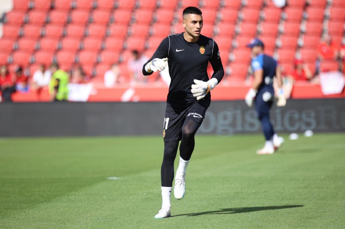 El Real Oviedo se fija en Leo Román para la portería