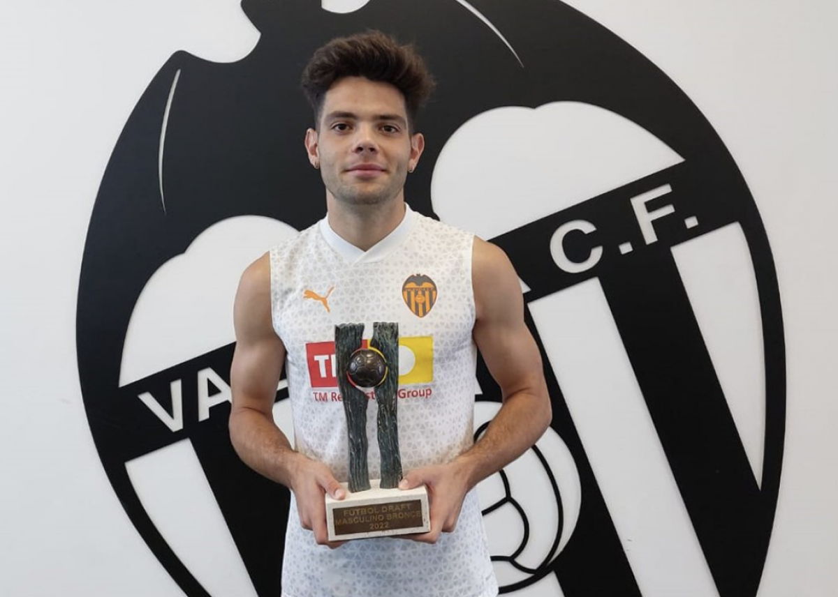 Fichajes Valencia CF: Fran Pérez bloqueado a falta del OK se Sergi Canós