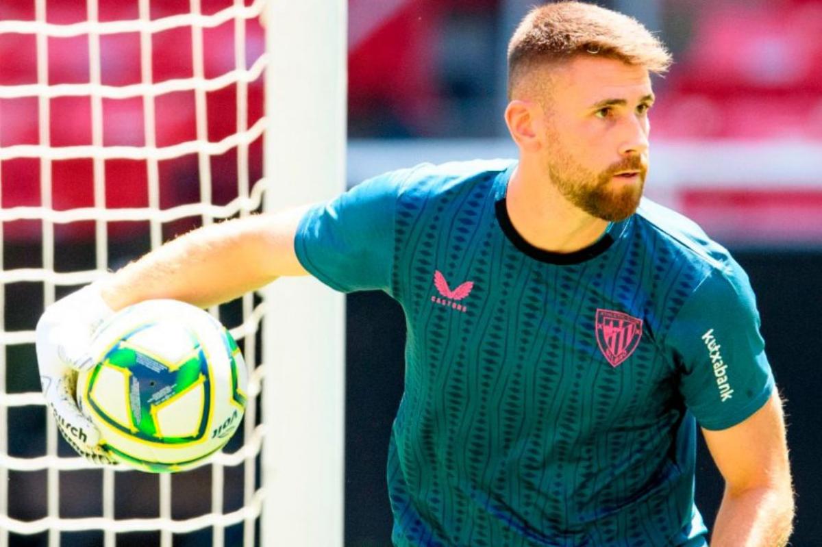 Unai Simón se opera de la muñeca y se pierde el inicio de Liga