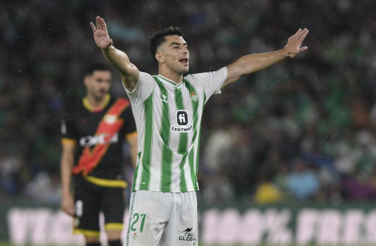 Marc Roca habla de las opciones de seguir en el Betis