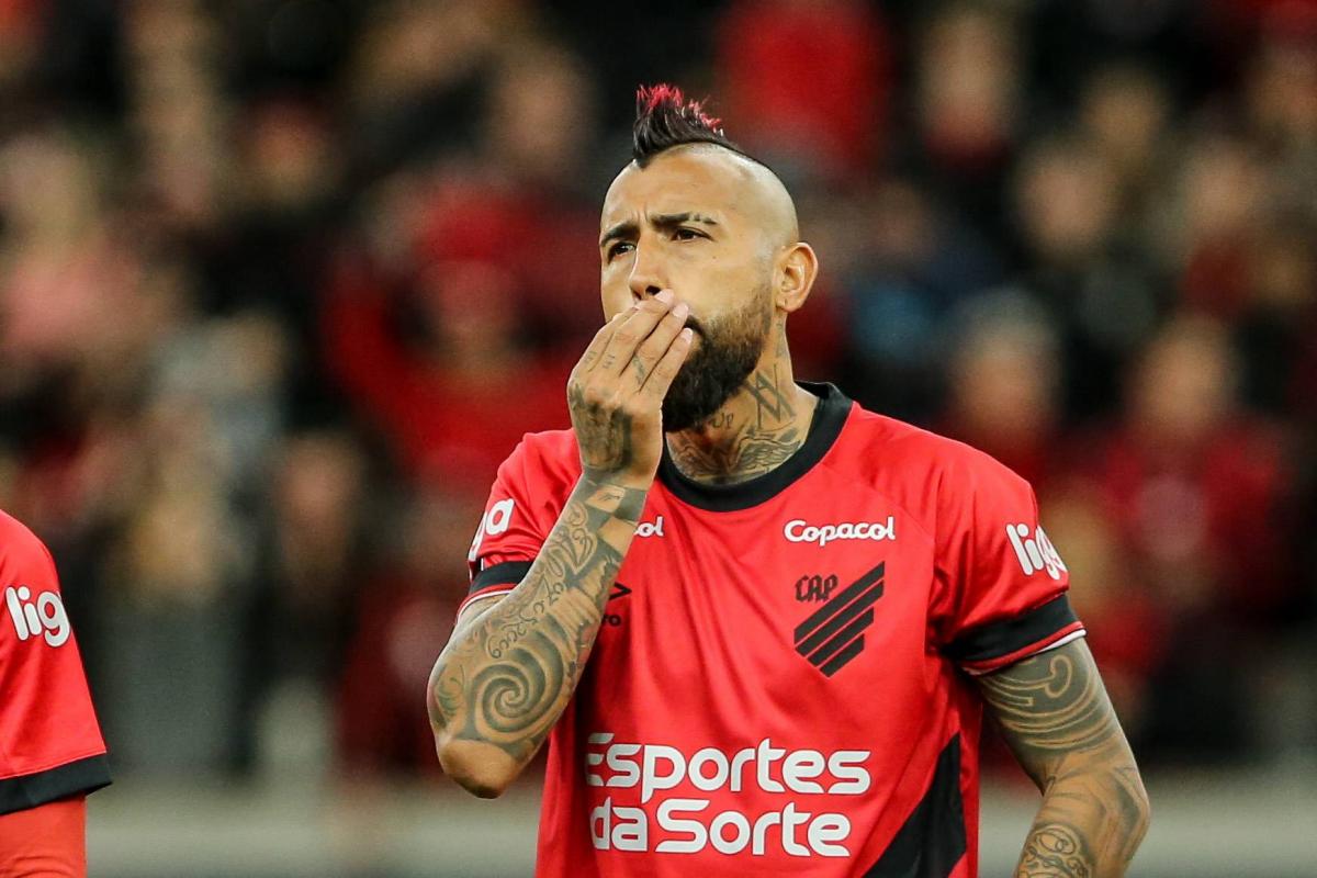Arturo Vidal ataca a los calvos y todos apuntan a Sampaoli