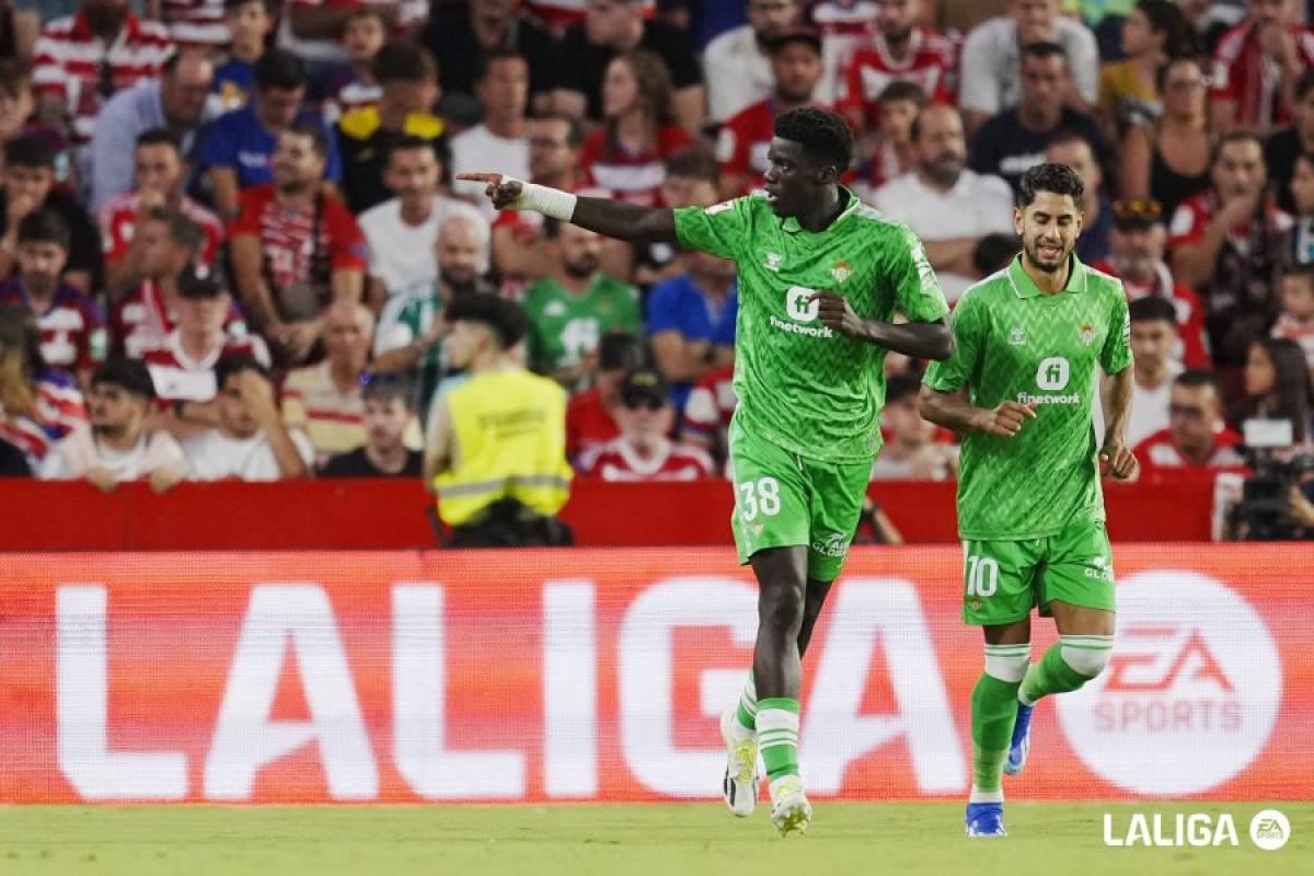 Assane ya bate récords con la camiseta del Real Betis