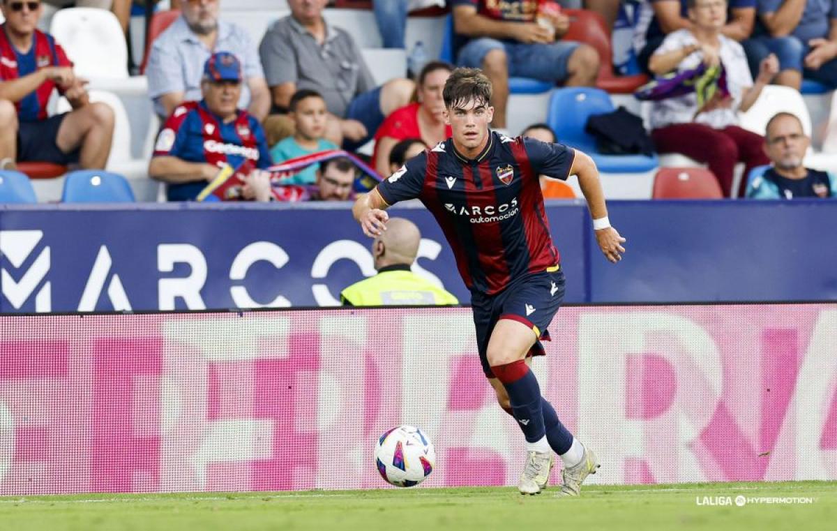 Xavi Grande, del Levante, convocado con la selección española