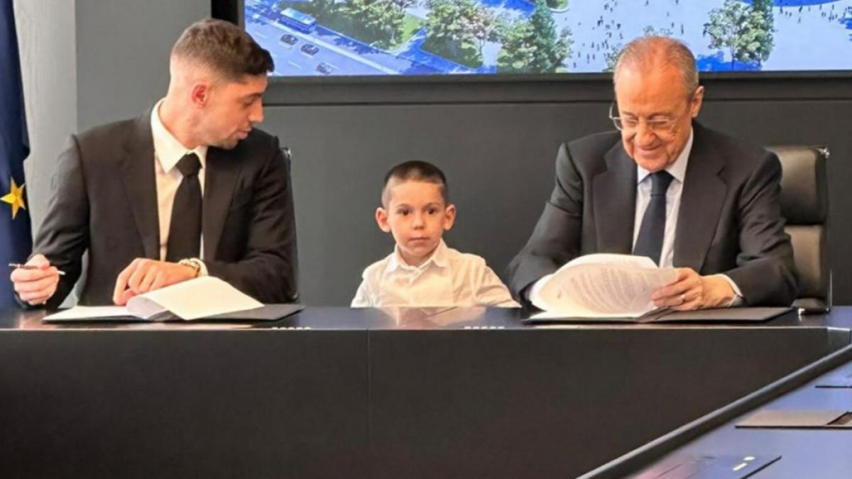 El hijo de Fede Valverde se vuelve viral por esta pregunta a Florentino ...