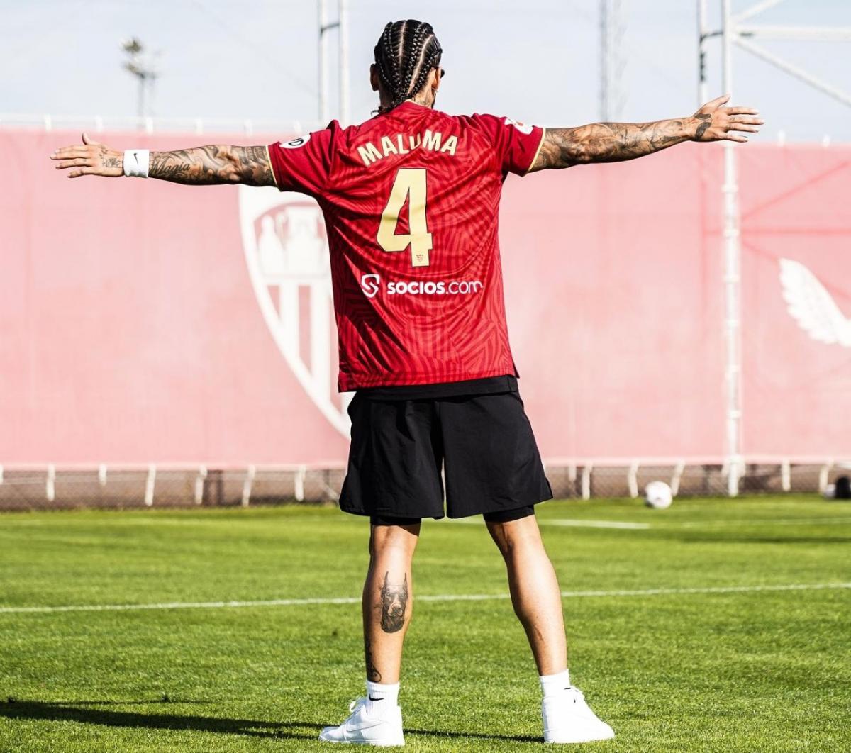 Especial visita de Maluma al entrenamiento del Sevilla