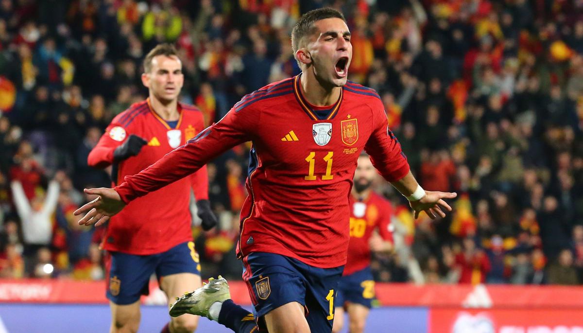 La doble cara de Ferran Torres con España y el Barcelona que tiene un ...