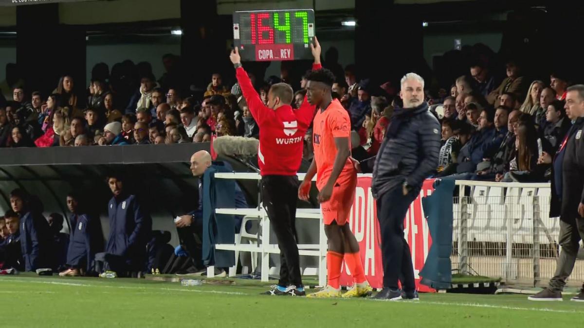 David Otorbi, el jugador más joven de la historia del Valencia CF