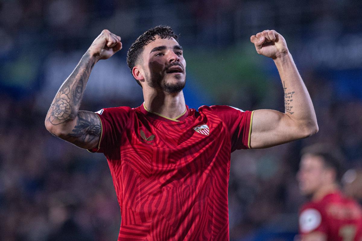 Isaac Romero, la nueva estrella del Sevilla y un regalo para su madre