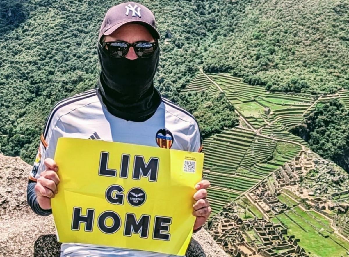 El 'Lim go home' llega al Machu Pichu en la lucha del Valencia CF