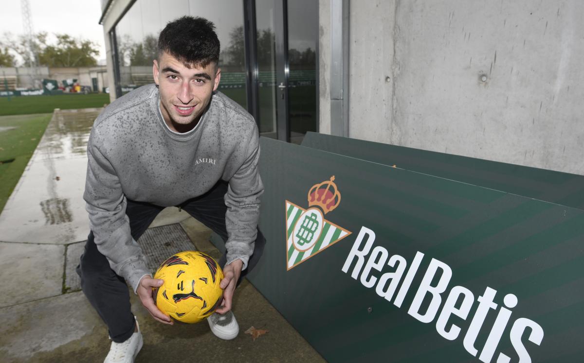 Marc Roca y su futuro en el Betis: se compra una casa en Sevilla