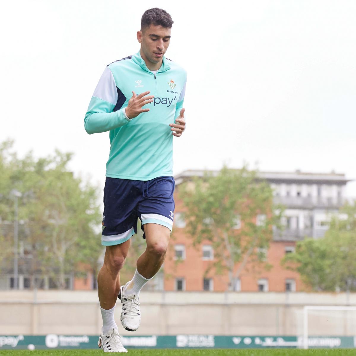 Los pequeños avances de Marc Roca en su lesión: qué le pasa