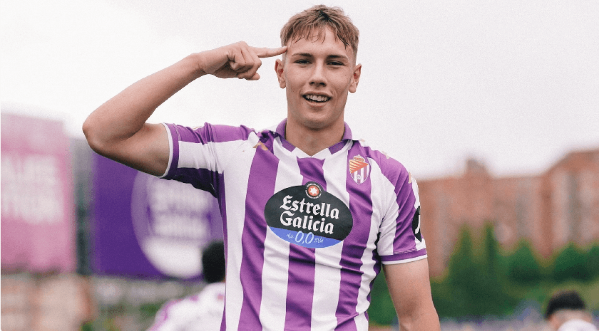 Adrián Arnu celebra los goles como Ferran Torres