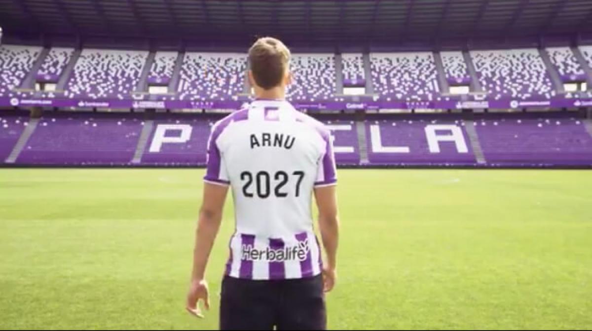 Adrián Arnu renueva con el Real Valladolid