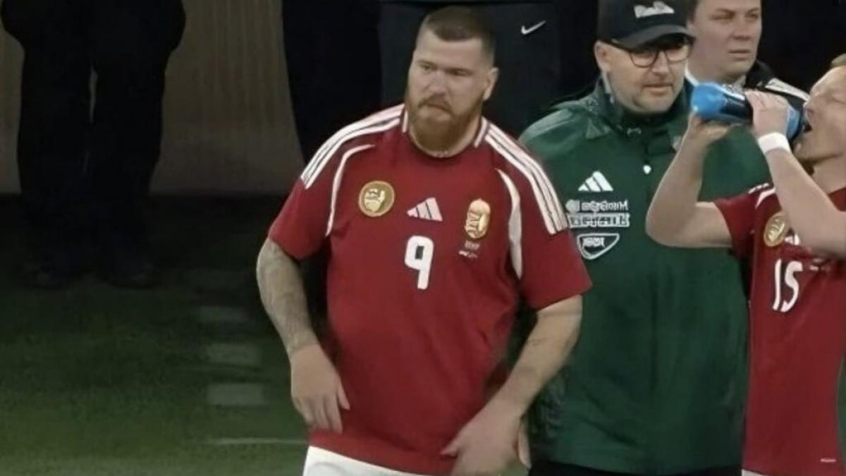 Martin Adam, un delantero atípico en el Hungría - Suiza