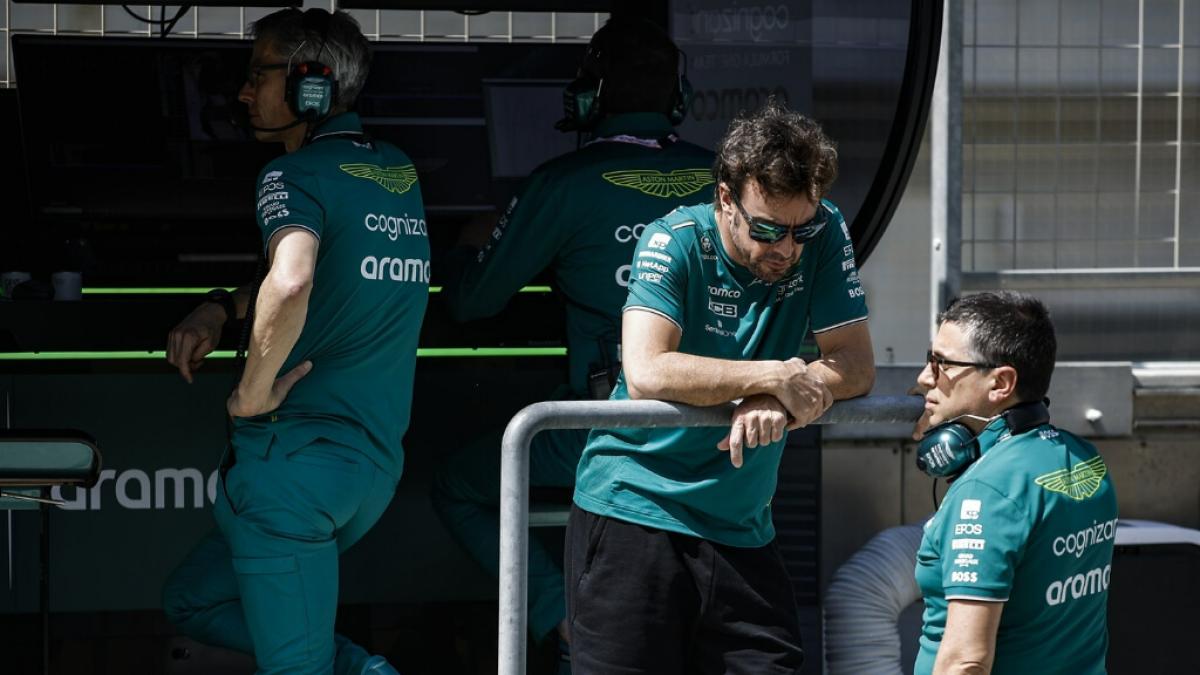 Aston Martin responde al ultimátum de Fernando Alonso: "Hay que aguantar"