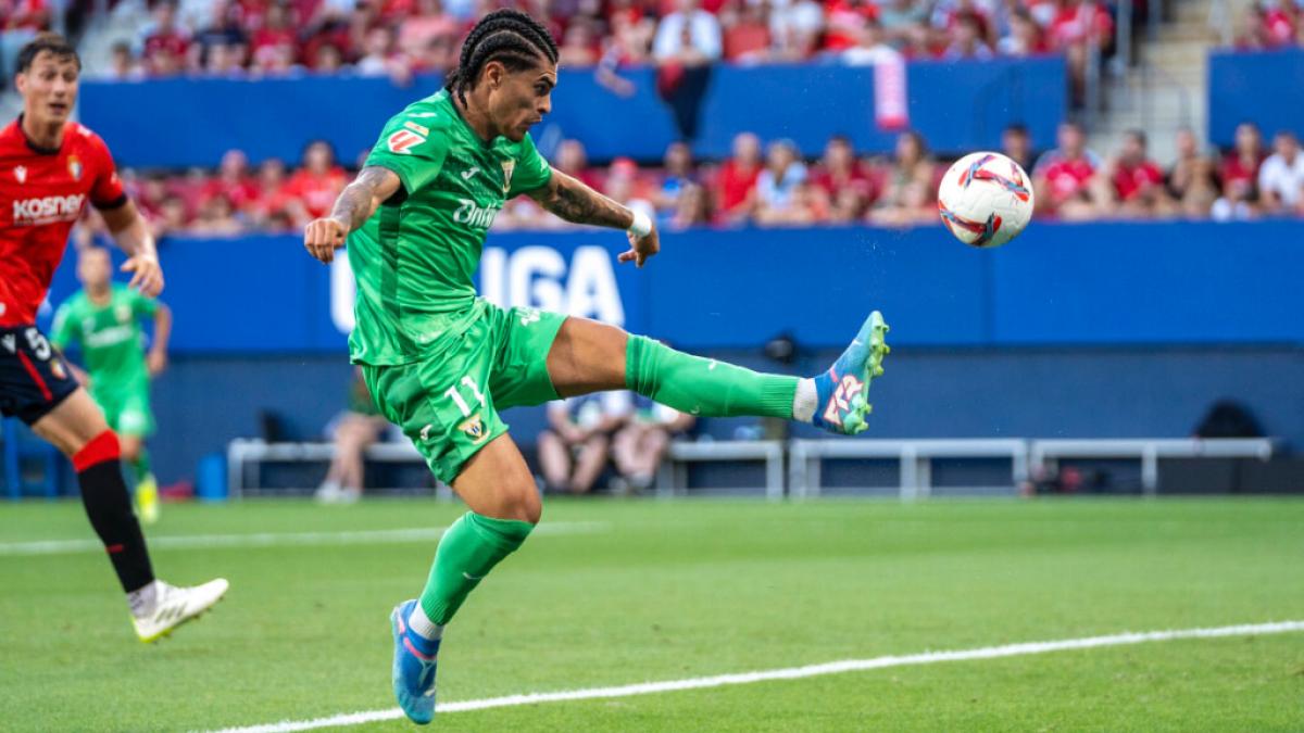 Juan Cruz anota un golazo en el regreso del CD Leganés a LALIGA EA Sports