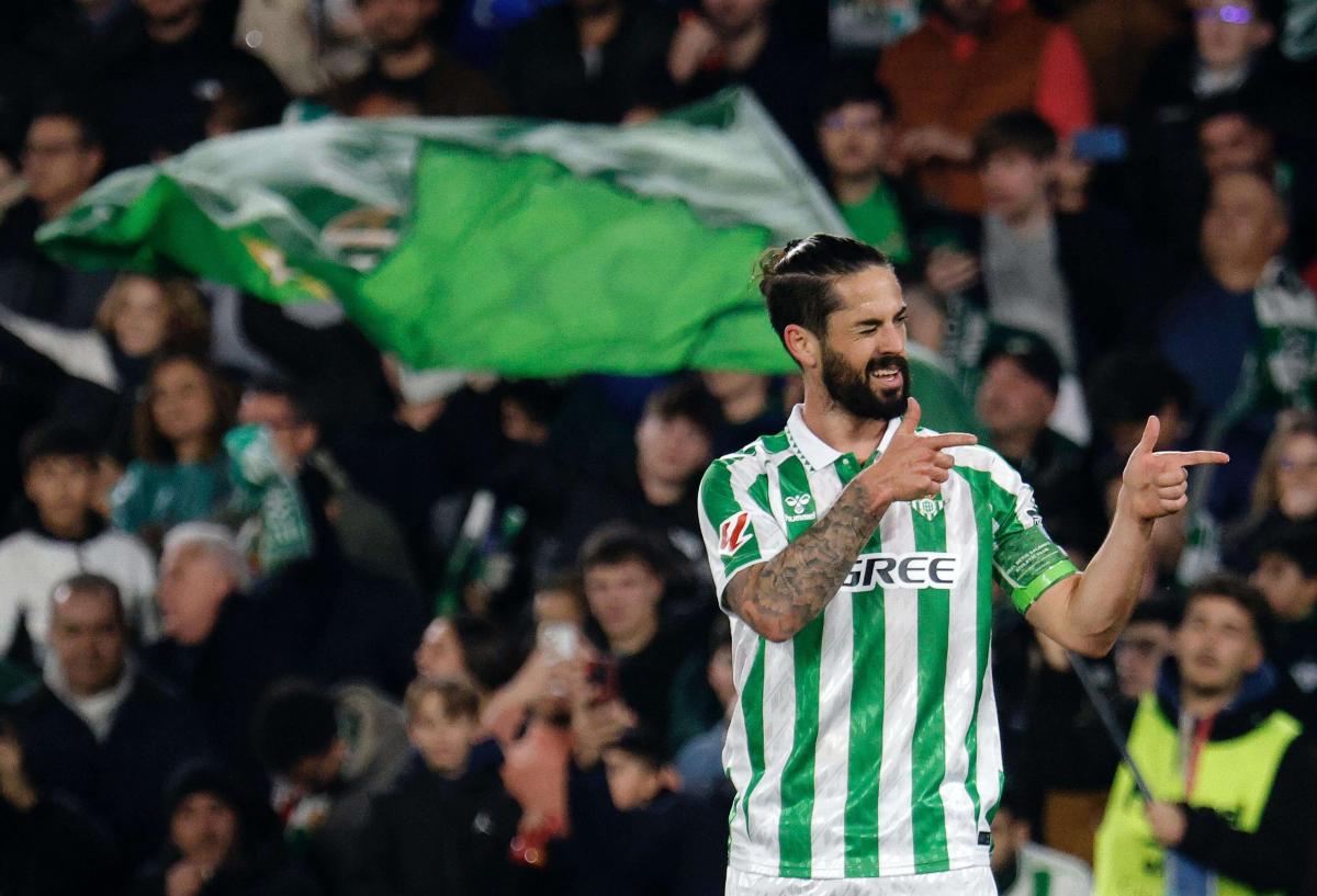 Isco Alarcón apunta alto: "Mi sueño es ganar un título con el Betis"