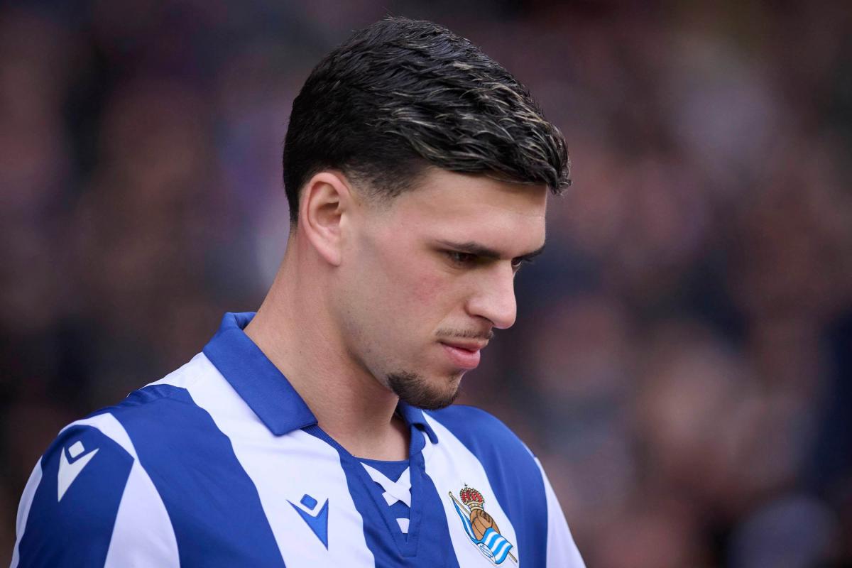 El Oviedo duda con el fichaje de Javi López sin olvidar dos tareas