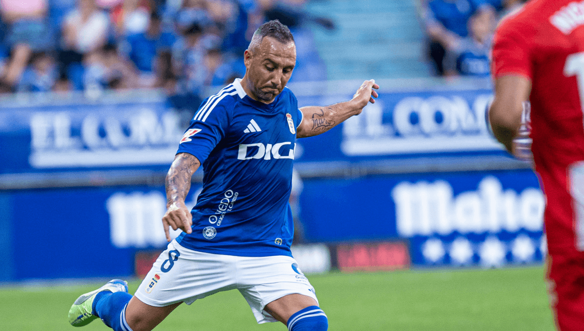 Santi Cazorla desvela la charla de Veljko Paunovic en el descanso que ...